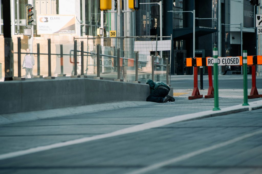 Understanding Fentanyl Addiction in Women - Treatment & Support